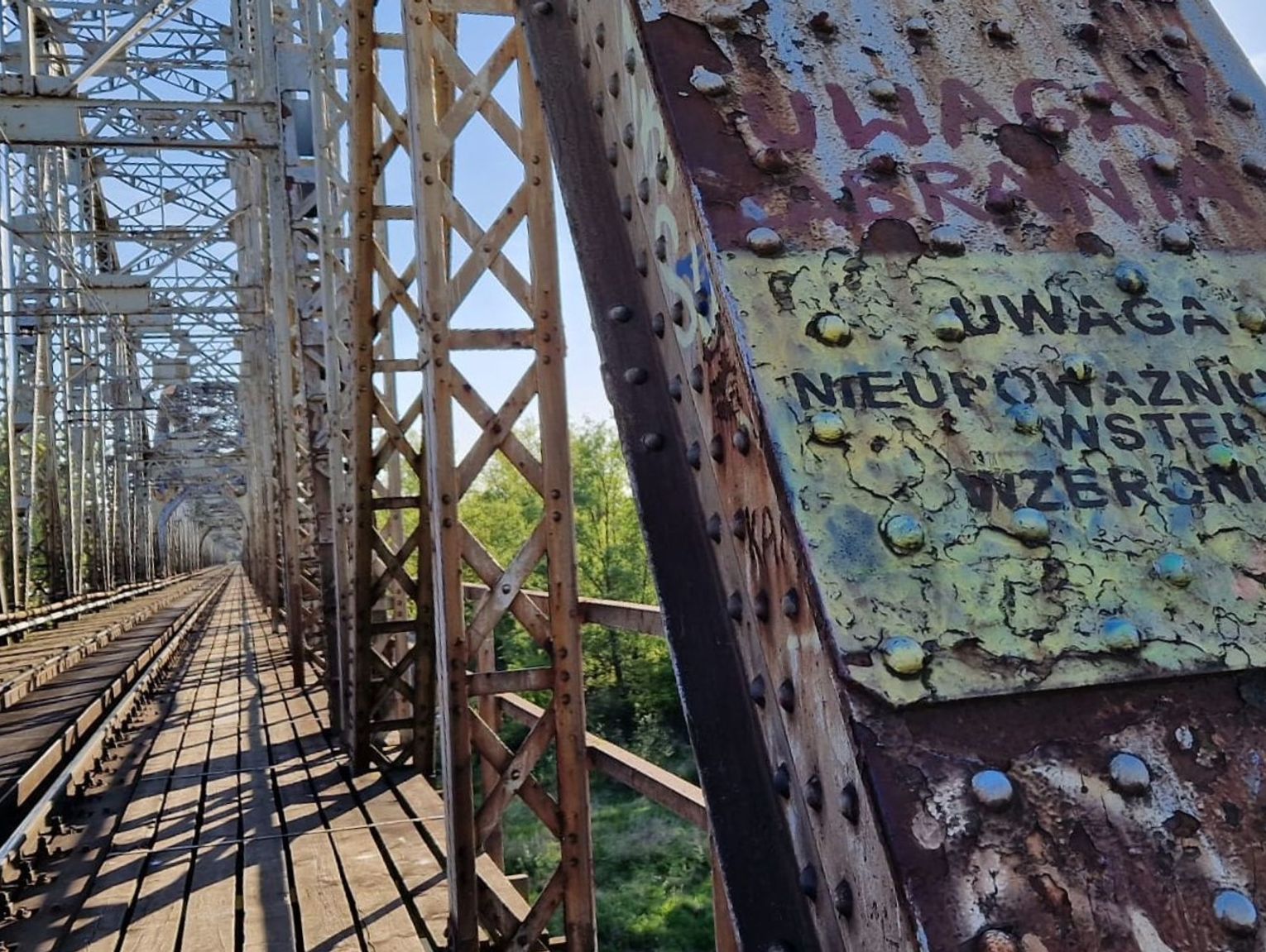 Pożar na moście kolejowym nad Wisłą